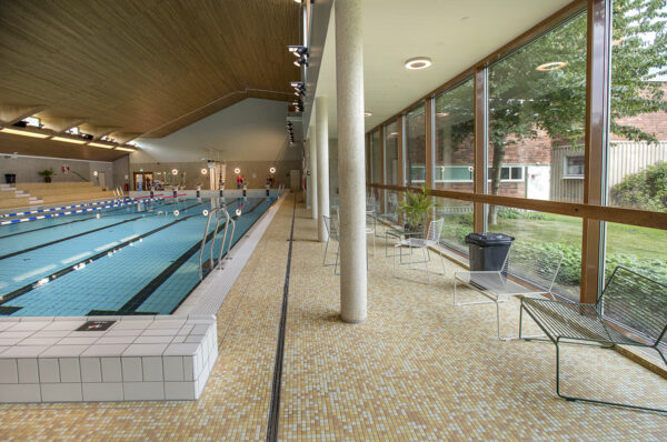 Simhallen speglar samhället - Tidskriften Arkitektur